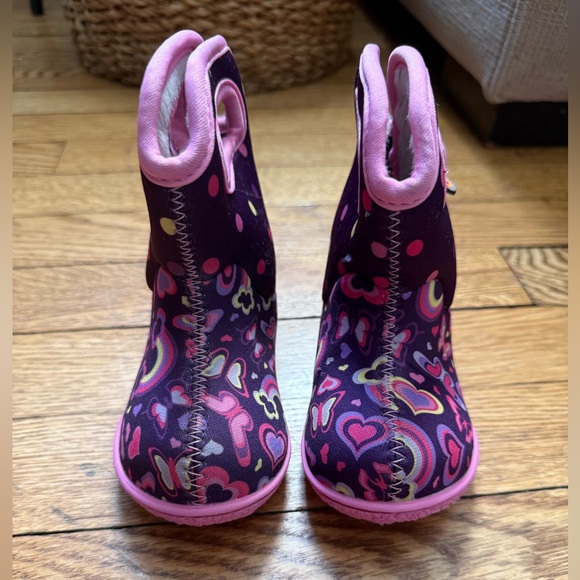 Bogs | Shoes | Bogs Heart Pattern Boots Size 4 | Poshmark